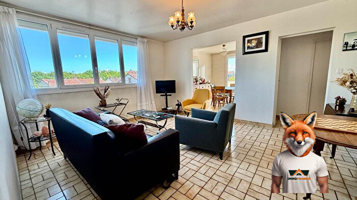 Appartement à vendre - Troyes - 4 pièces - 2 chambres