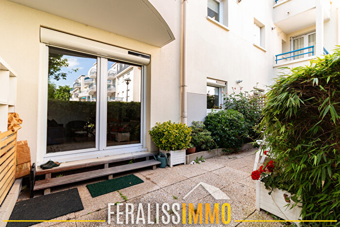 Appartement à vendre - Jouy-le-Moutier, Merisiers, Ecancourt, Côte-des-Carrières, Tremblays - 4 pièces - 3 chambres