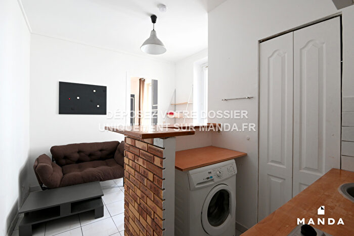 Appartement à louer - Levallois-Perret, Collange - 2 pièces - 1 chambre