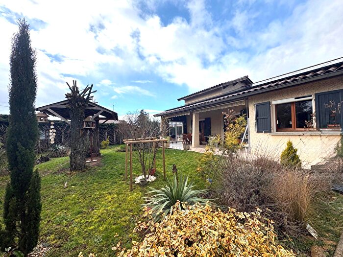 Maison à vendre - Beaurepaire - 5 pièces - 3 chambres