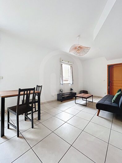 Appartement à louer - Montpellier, Gares - 2 pièces - 1 chambre