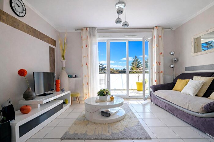 Appartement à vendre - Décines-Charpieu, La Soie Montaberlet - 3 pièces - 2 chambres