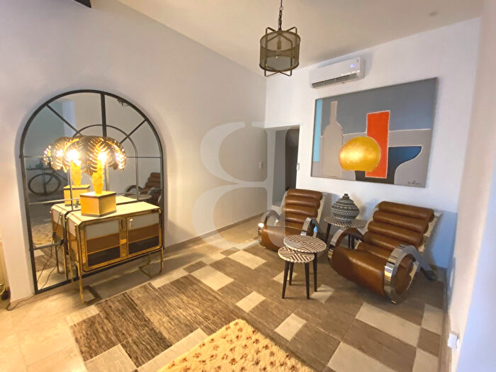 Maison à vendre - Carpentras, Coeur de Ville - 7 pièces - 5 chambres