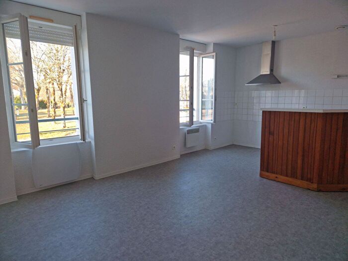 Lubersac : Appartement 3 pièces à louer