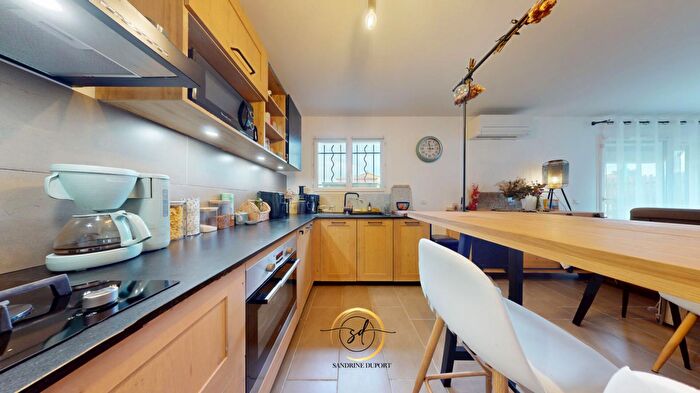 Maison à vendre - Villelongue-de-la-Salanque - 5 pièces - 3 chambres