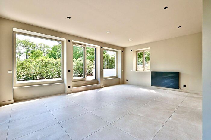 Appartement à louer - Ouest, Saint-Cyr-au-Mont-dOr - 3 pièces - 2 chambres