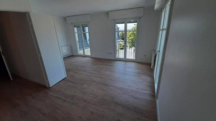 Appartement à louer - Les Parterres, Saint-Germain-en-Laye - 3 pièces - 2 chambres