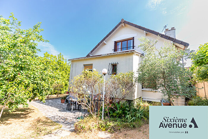 Maison à vendre - Morangis - 5 pièces - 3 chambres