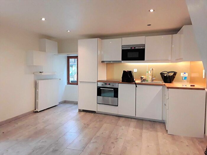 Maison à louer - Saint-Chamond - 4 pièces - 2 chambres