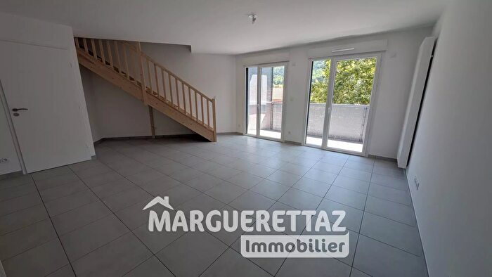Appartement à vendre - Saint-Pierre-en-Faucigny - 3 pièces - 2 chambres