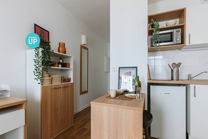 Appartement à louer - Faubourg de lArche, Courbevoie - 1 pièce