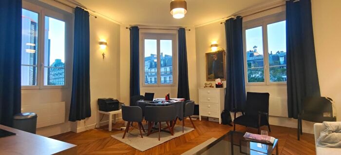 Paris 2ème, Sentier : Appartement 2 pièces à vendre