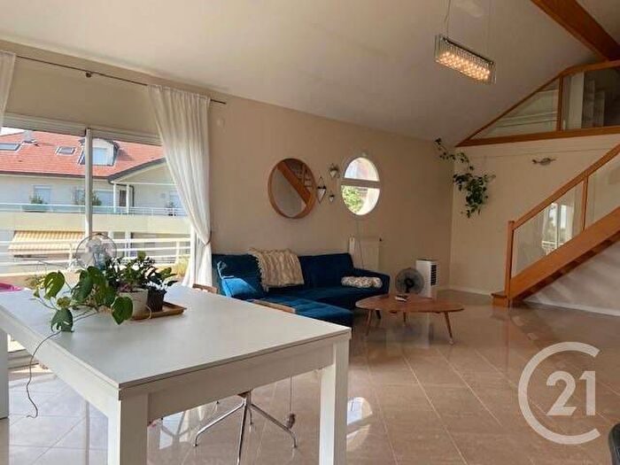 Appartement à louer - Ferney-Voltaire - 6 pièces - 5 chambres