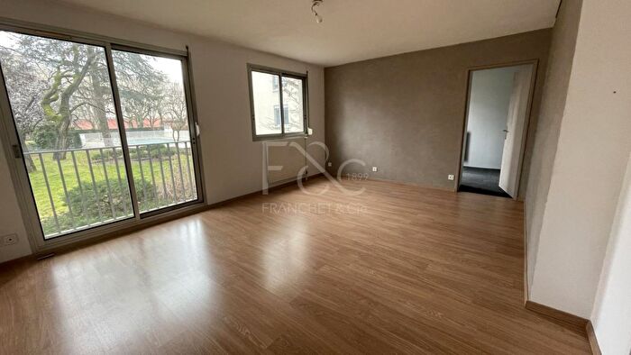 Appartement à louer - Villeurbanne, Grand Clément - 3 pièces - 2 chambres
