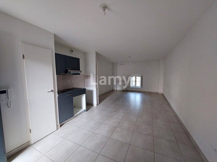 Appartement à louer - Arènes, Nîmes - 2 pièces