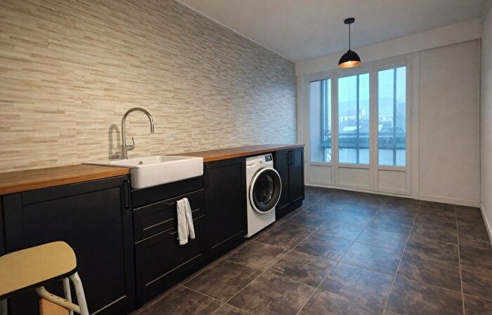 Appartement à vendre - Annemasse - 3 pièces - 2 chambres