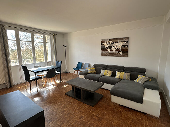 Appartement à louer - Melun, Rive de Seine, Sud - 3 pièces - 2 chambres