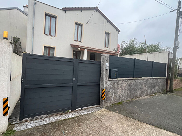 Maison à vendre - Bobigny, Pierre Sémard - 3 pièces - 2 chambres