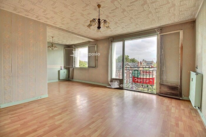 Appartement à vendre - Corbeil-Essonnes, Centre-ville - 4 pièces - 2 chambres