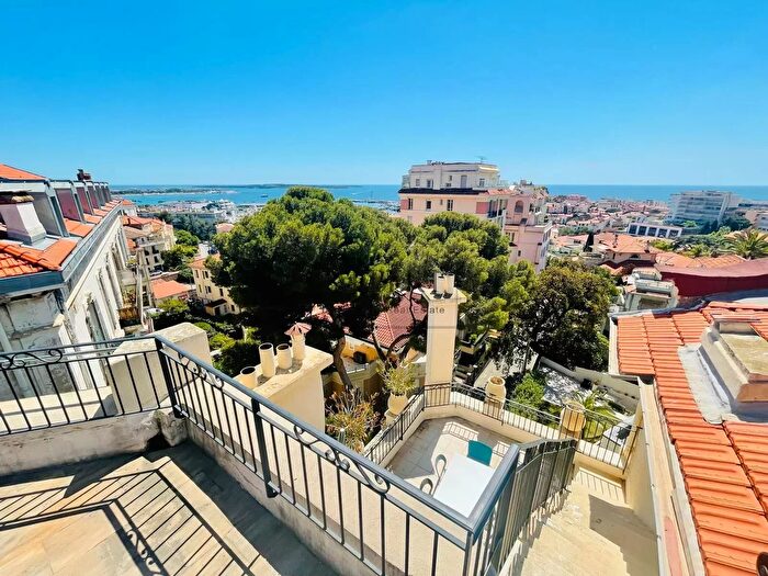 Appartement à vendre - Cannes, Petit Juas - 3 pièces - 2 chambres