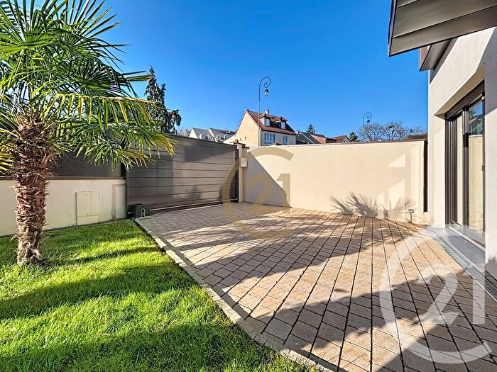 Maison à vendre - Versailles, Jussieu, Petits Bois, Picardie - 5 pièces - 3 chambres