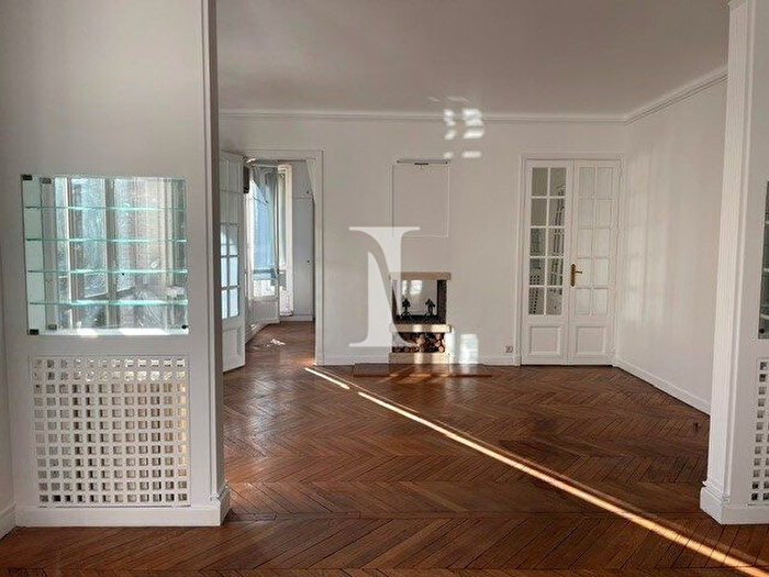 Appartement 4 pièces à louer - Paris 7ème