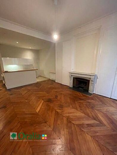 Appartement à louer - Presquîle, Centre ville, Cordeliers, Lyon ème arrondissement - 3 pièces - 3 chambres