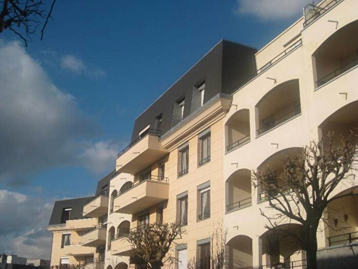 Appartement à louer - Saint-Gratien, Gare - 1 pièce