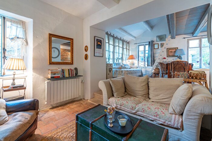 Maisons à vendre et appartements à louer - 1