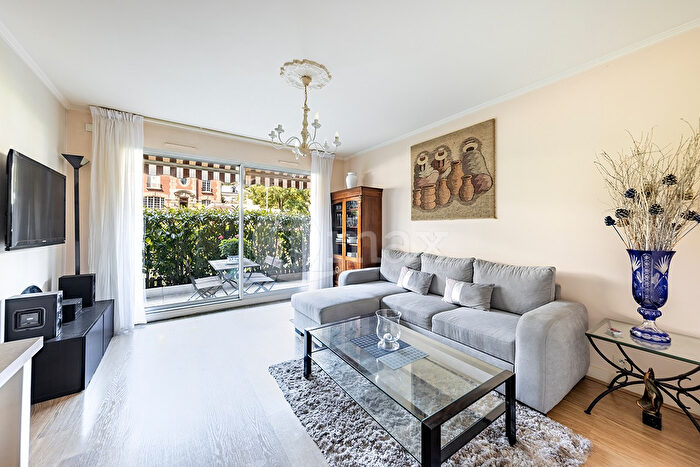 Asnières-sur-Seine, Bécon, Bourguignons : Appartement 2 pièces à vendre