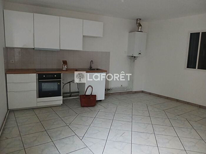 Appartement à louer - Mâcon, Centre-ville - 2 pièces - 1 chambre