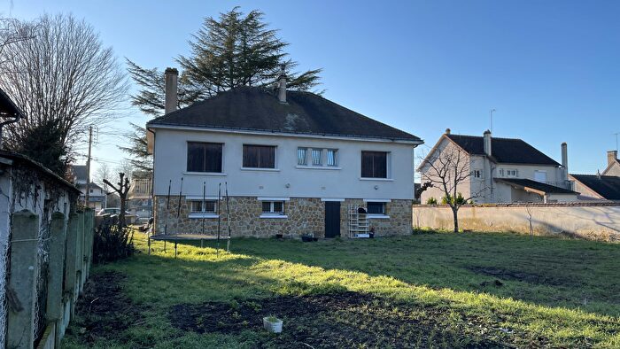 Maisons à vendre et appartements à louer - 3