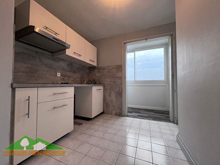 Appartement à vendre - Saint-Gaudens - 4 pièces - 3 chambres
