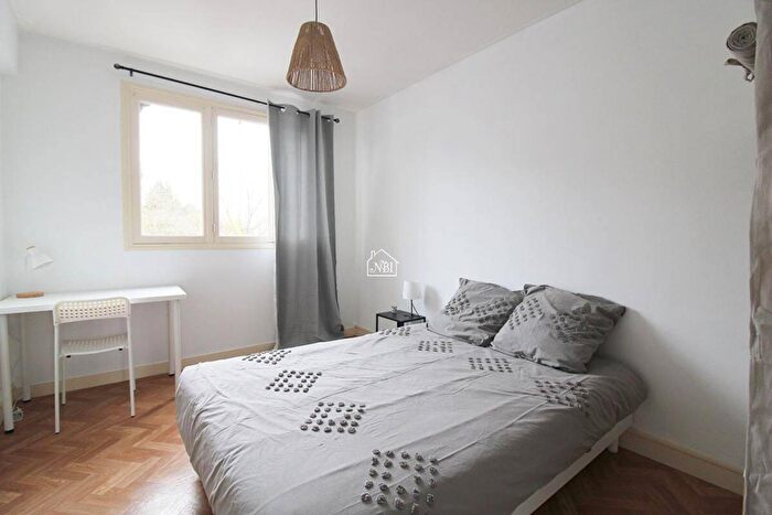 Pillerie-Bootz, Laval : Appartement 4 pièces à louer