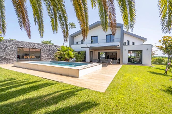 Anglet, La Barre : Maison 8 pièces à vendre