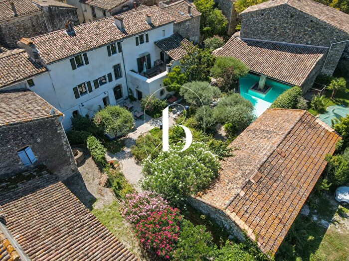 Maison à vendre - Vézénobres - 16 pièces - 11 chambres