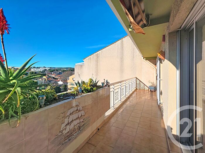 Appartement à vendre - Marseille e , Saint-Jérome - 3 pièces - 2 chambres