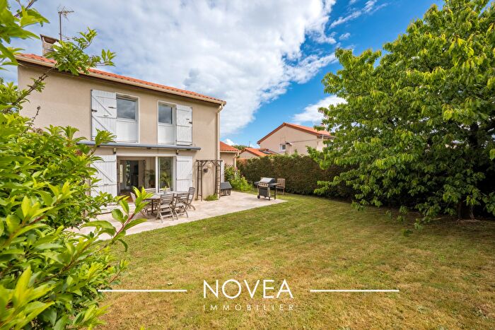 Maison 4 pièces à vendre à Écully
