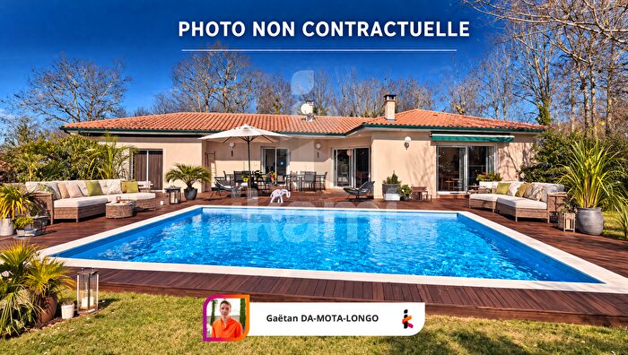 Maison à vendre - Salles - 7 pièces - 5 chambres