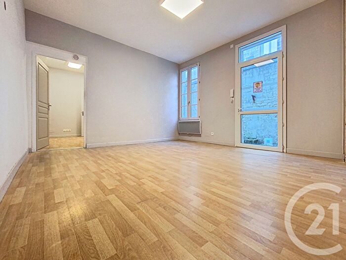 Appartement 4 pièces à vendre - Rochefort, Centre-ville