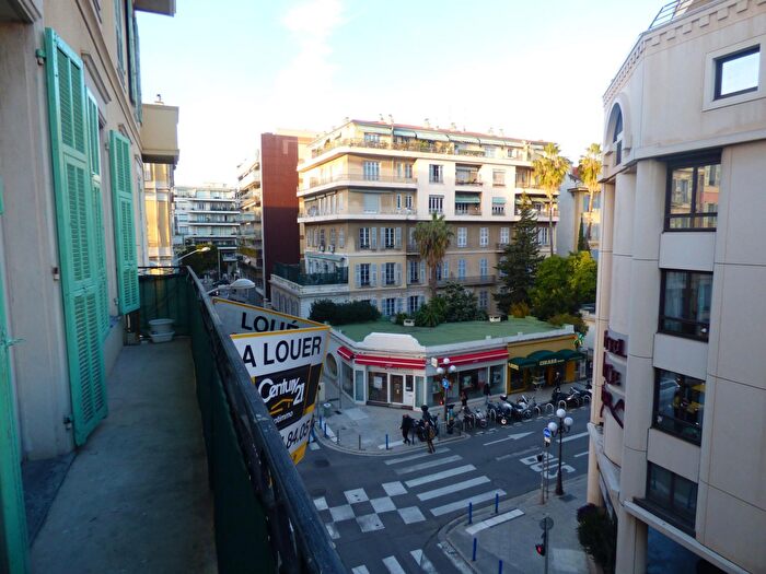 Appartement à louer - Nice, Centre-ville - 2 pièces - 1 chambre
