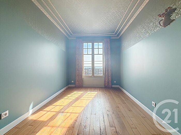 Appartement à vendre - Limoges, Centre-ville, Hôtel de Ville, Emailleurs - 5 pièces - 4 chambres