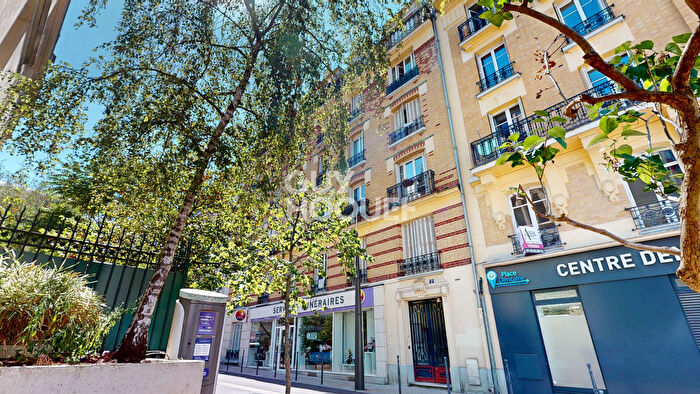 Appartement 2 pièces à vendre - Les Lilas, Centre-ville, Romain, Rolland