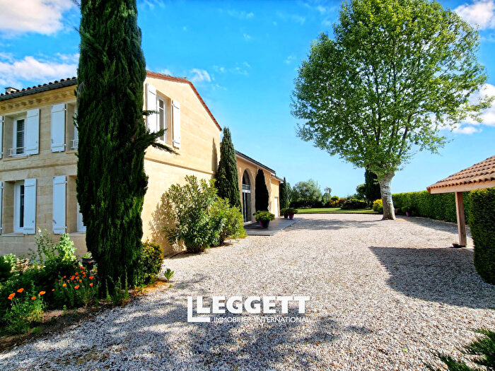 Maison à vendre - Vignonet - 8 pièces - 5 chambres