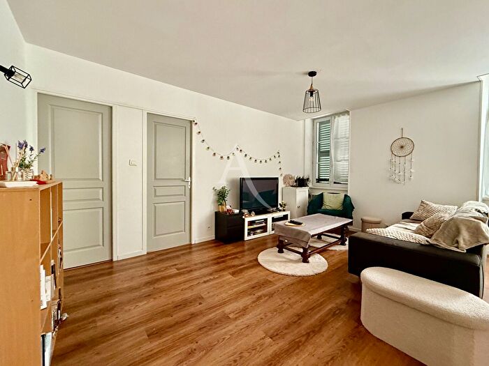 Appartement à vendre - Pau, Centre-ville - 3 pièces - 2 chambres