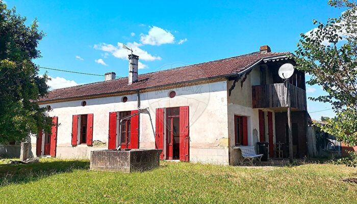 Maison 4 pièces à Saint-Pierre-d'Aurillac, à vendre