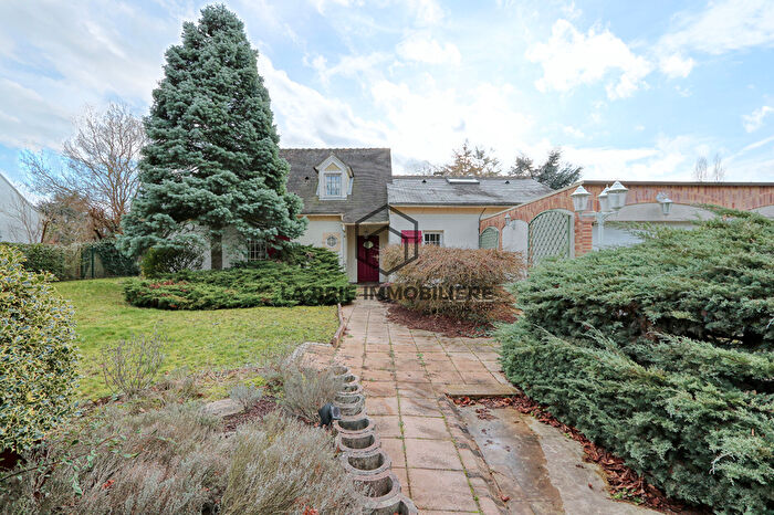 Maison à vendre - Marolles-en-Brie - 7 pièces - 5 chambres