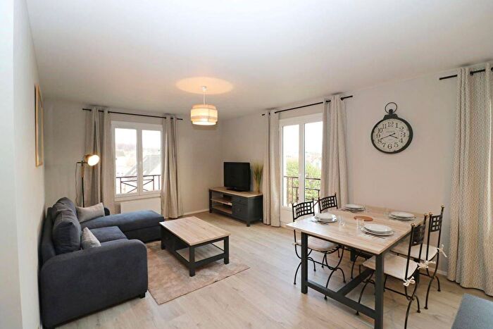 Appartement 4 pièces à louer - Centre Ville Nord Est, Fontainebleau