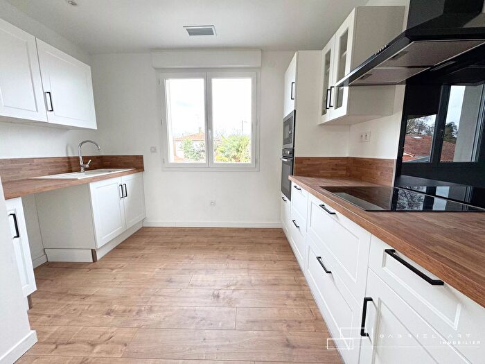 Maison à vendre - Auch, Faubourgs - 5 pièces - 4 chambres