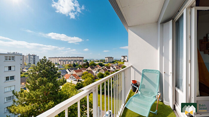 Appartement 4 pièces à vendre à Lucé, Centre-ville